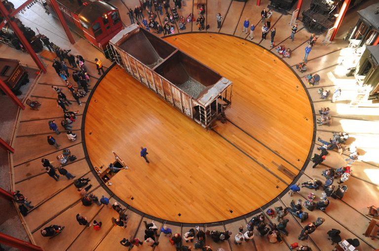 Turntable Demo | B&O Railroad Museum